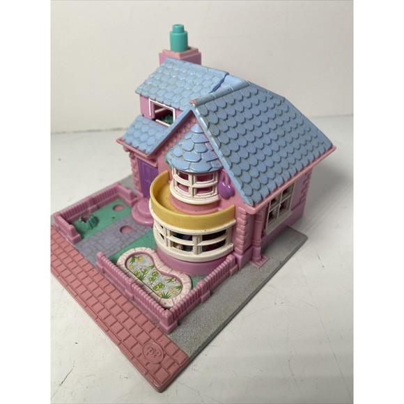 Bluebird Toys | Toys | Bluebird 993 Polly Pocket Bay Window Pollyville ...